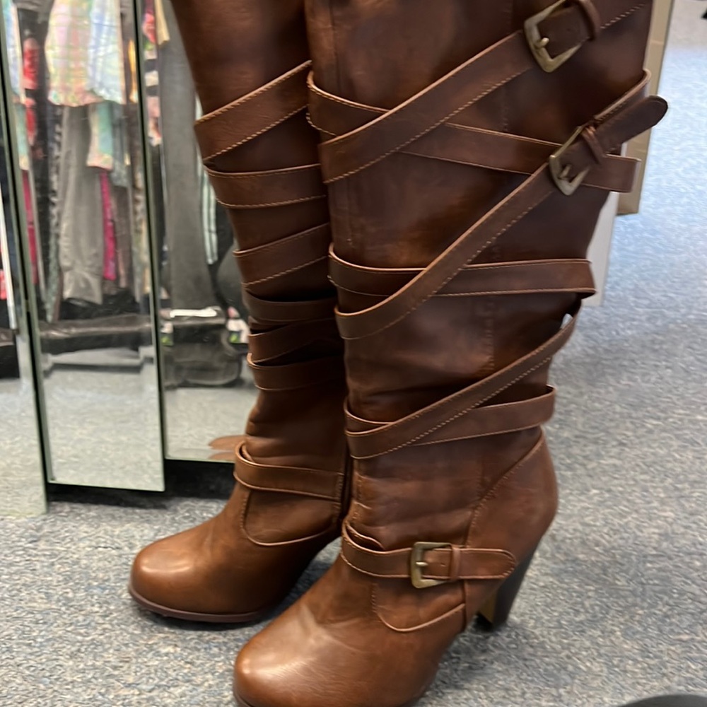 Just Fab Eartha Brown Boots 10 - Gem